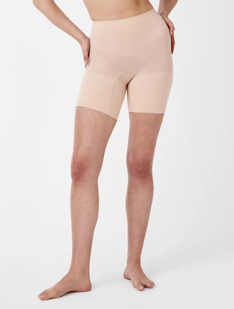 Spanx Everyday Seamless Shaping Short – JAYNE Boutique